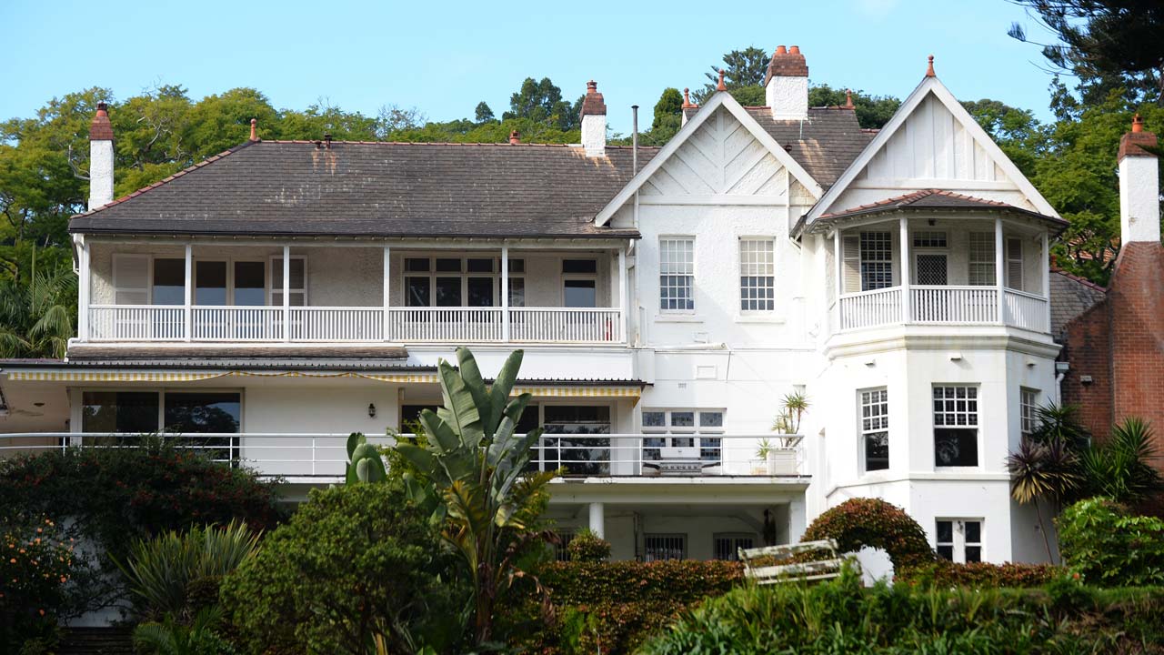 Tech billionaire buys Sydney mansion for record price | The Guardian ...