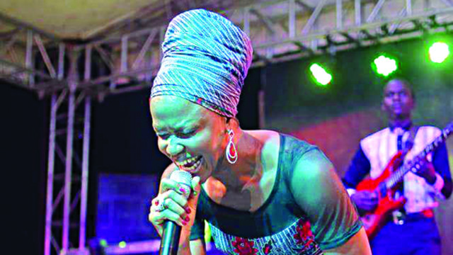 Sola Allyson Celebrates Twenty Years On Stage