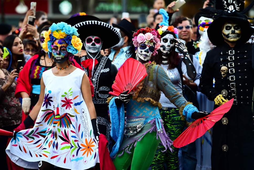 Dia De Los Muertos: Mexican Holiday Celebrating The Dead | The Guardian ...