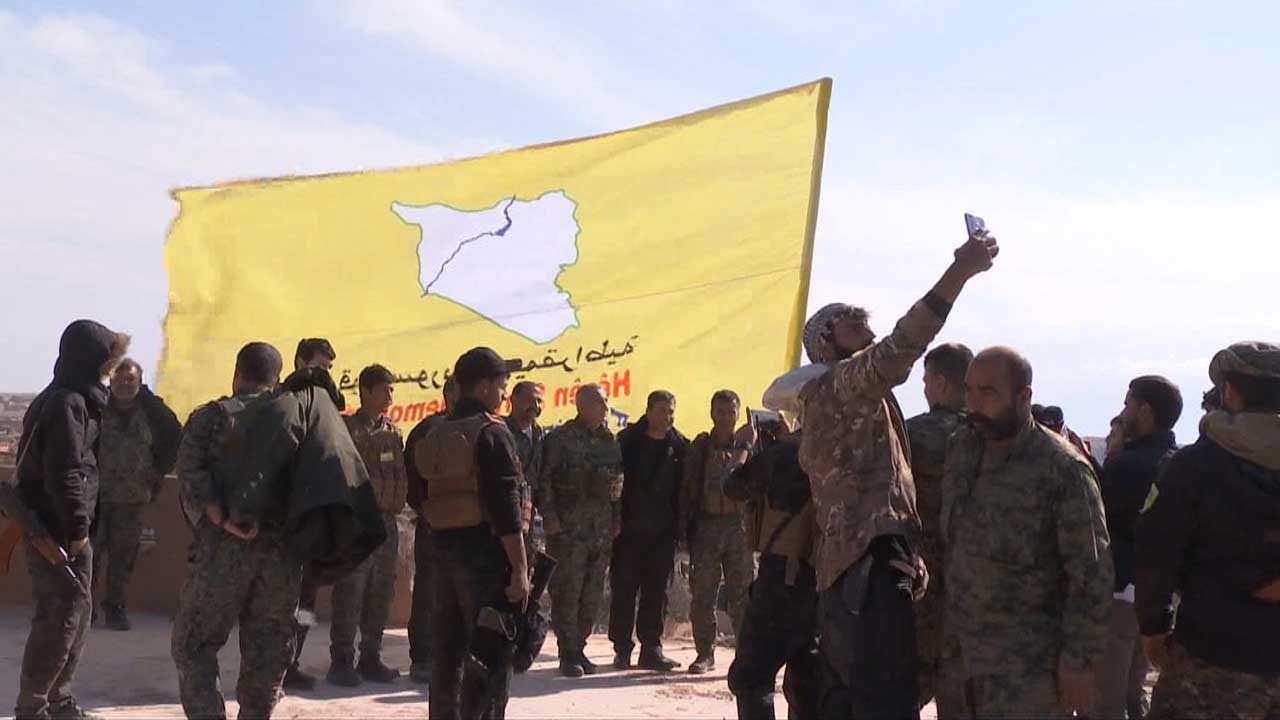 Jihadists emerge from tunnels to surrender after 'caliphate' falls ...