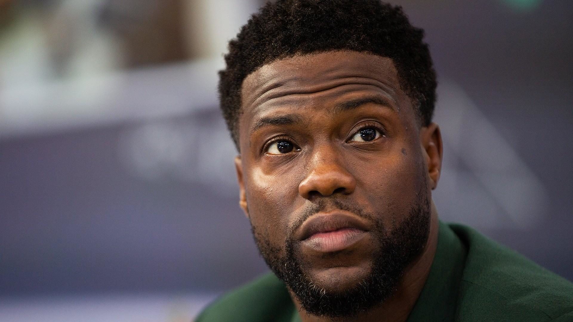 Kevin Hart Makes First Public Appearance Since Car Crash