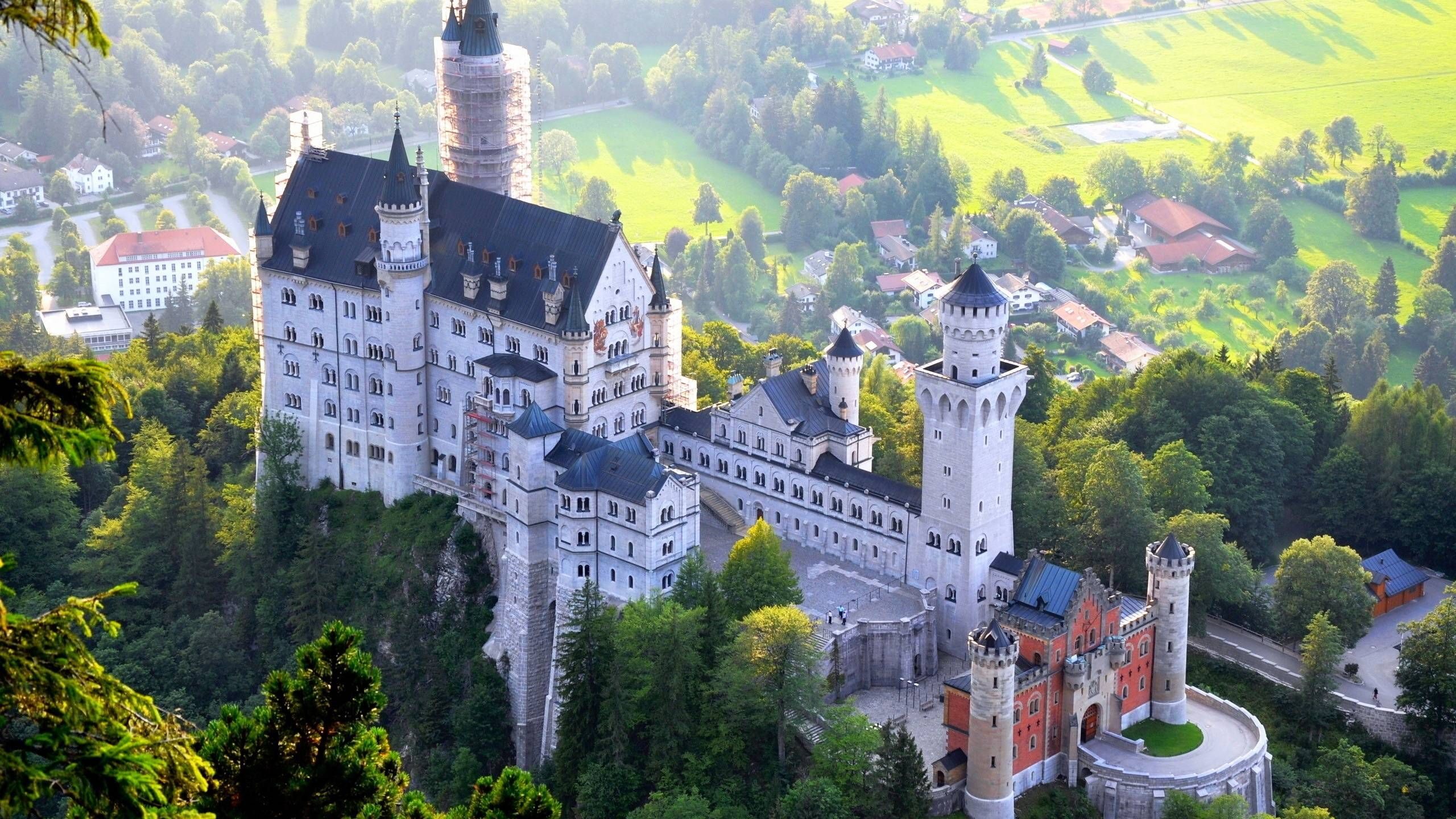 5 Most Magnificent Palaces In The World