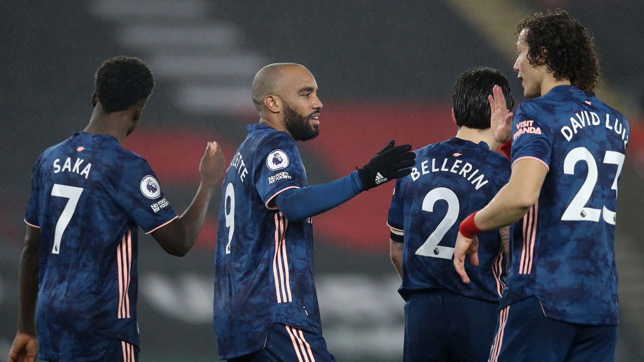 Man City go top, Arsenal gain revenge on Southampton