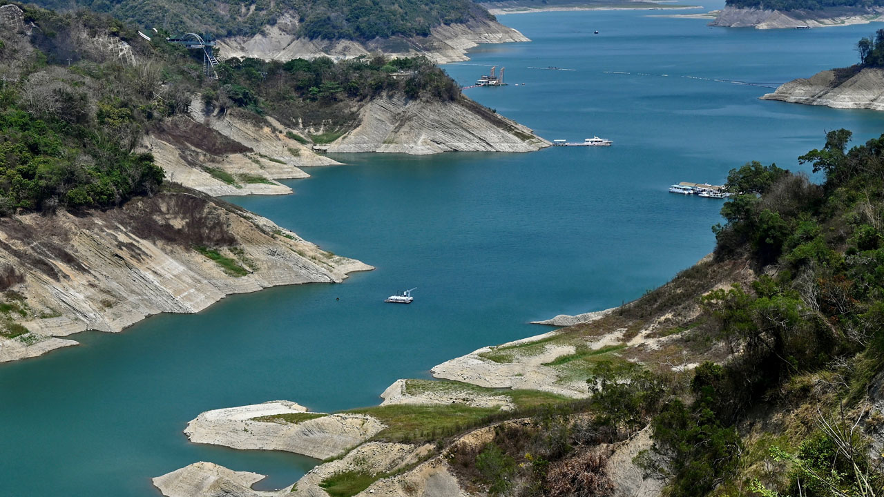 Taiwan imposes water rationing as drought worsens