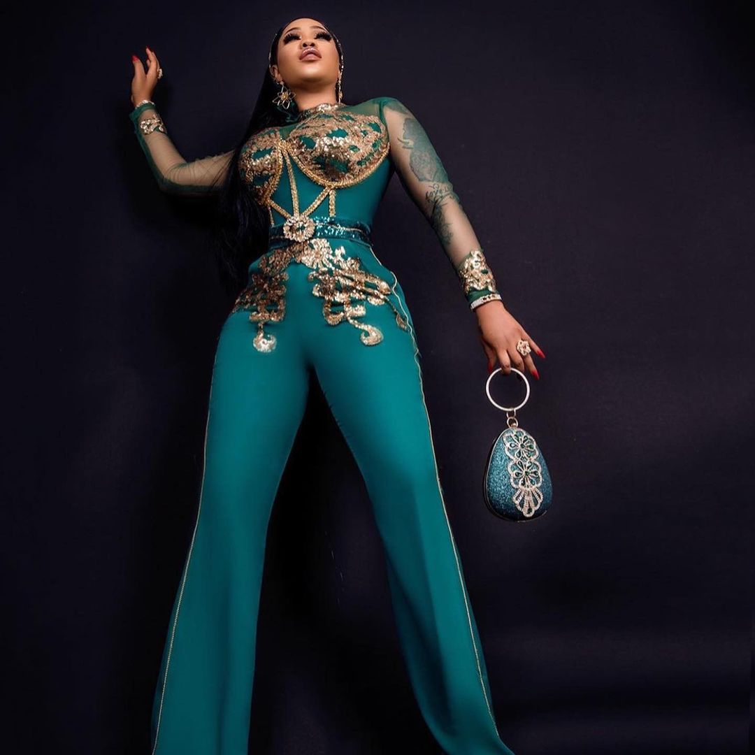 What Colour Looks Best On Me?