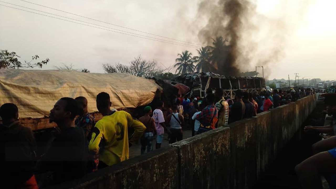 11 Lagos-bound passengers burnt to death in Ore autocrash | The ...