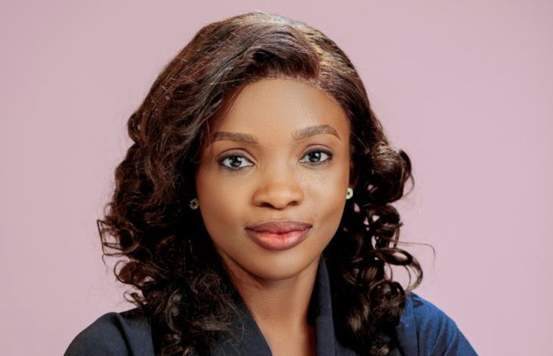 Taiwo receives entrepreneurial woman of year award