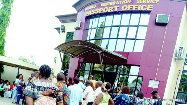 Immigration clarifies passport renewal policy for married women