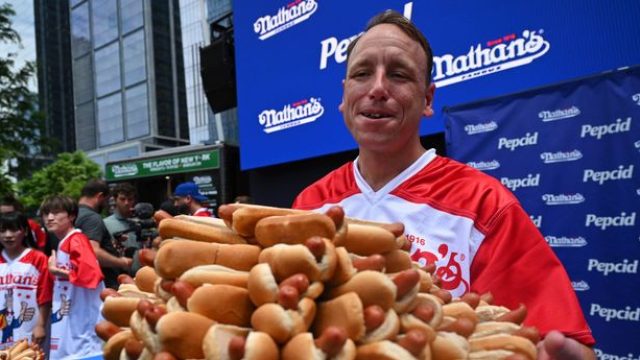 Man Eats 62 Hot Dogs In Record-Breaking Hot Dog Contest