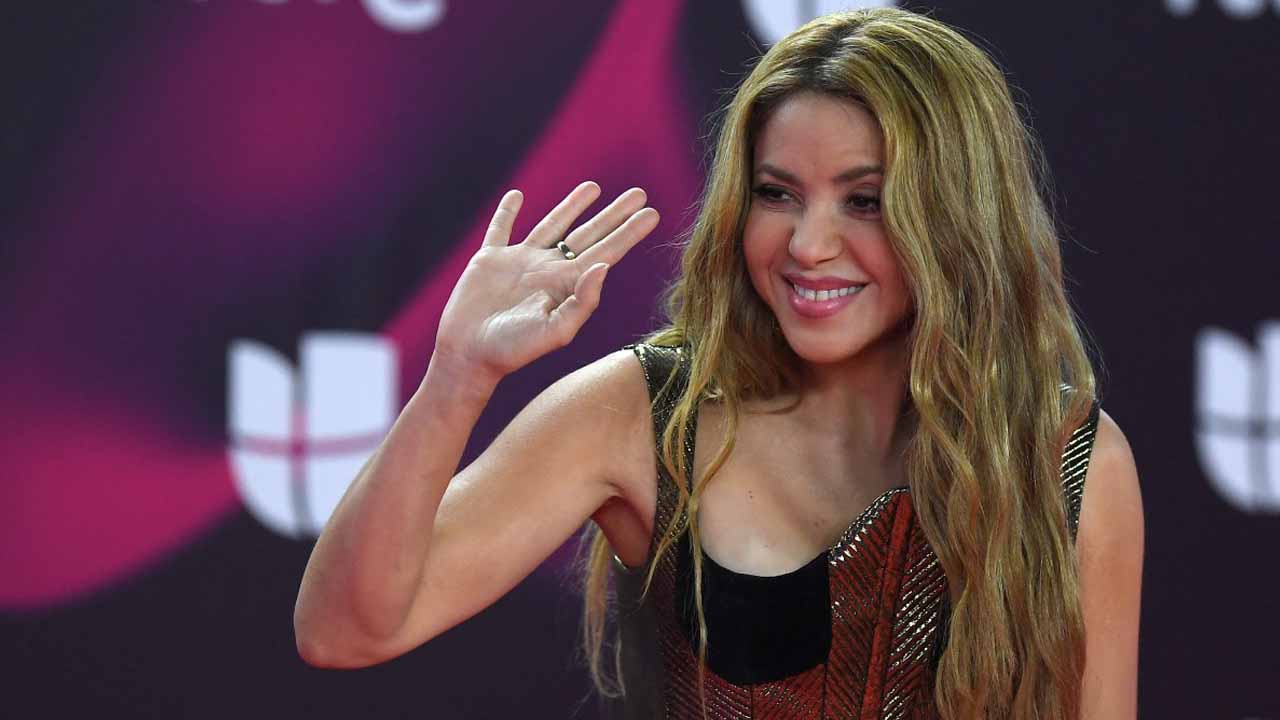 Shakira, Shakira: Latina superstar with tax woes