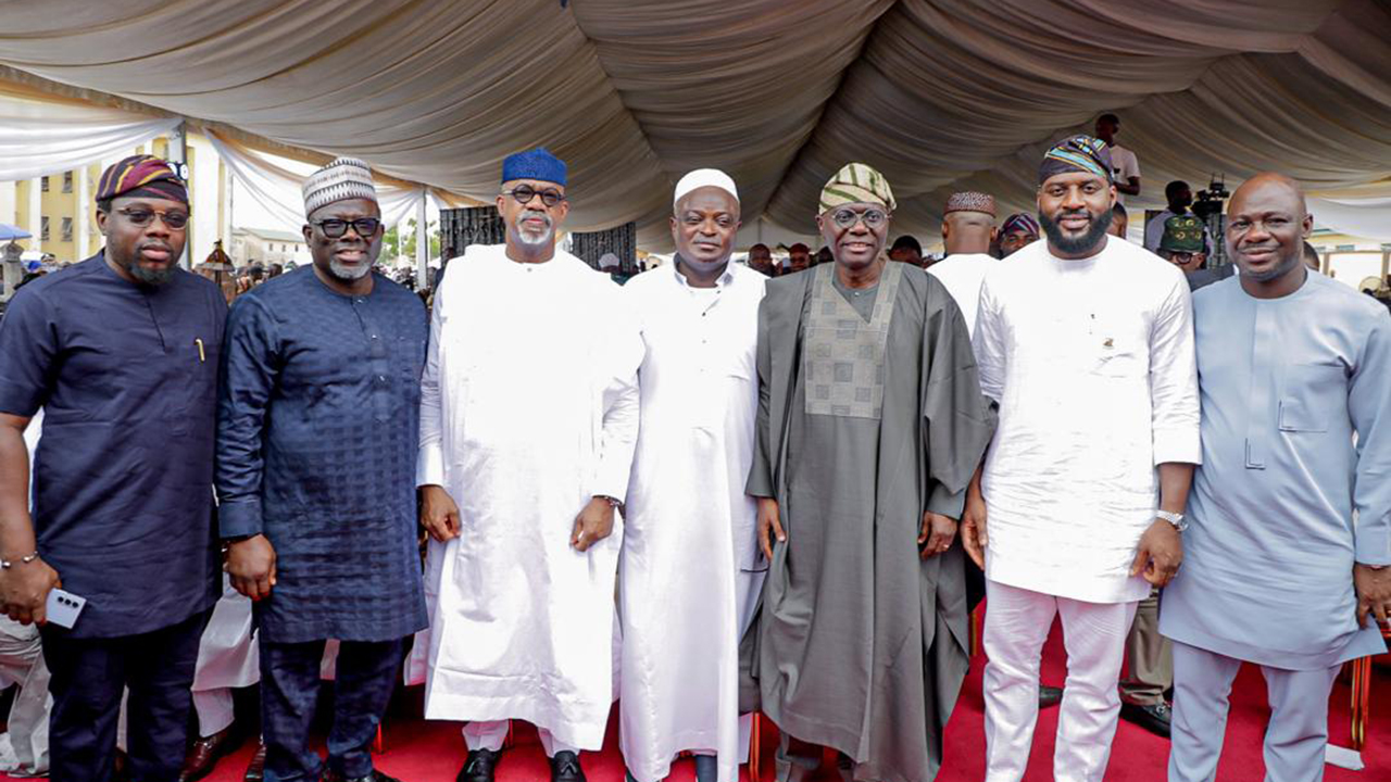 Obasa holds eight days prayer for late father