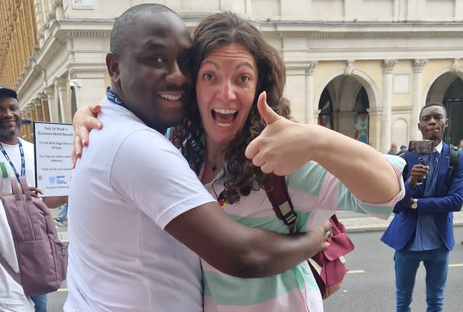 Oluyoye's 30-day hug marathon bridges cultures, spreads joy across two ...