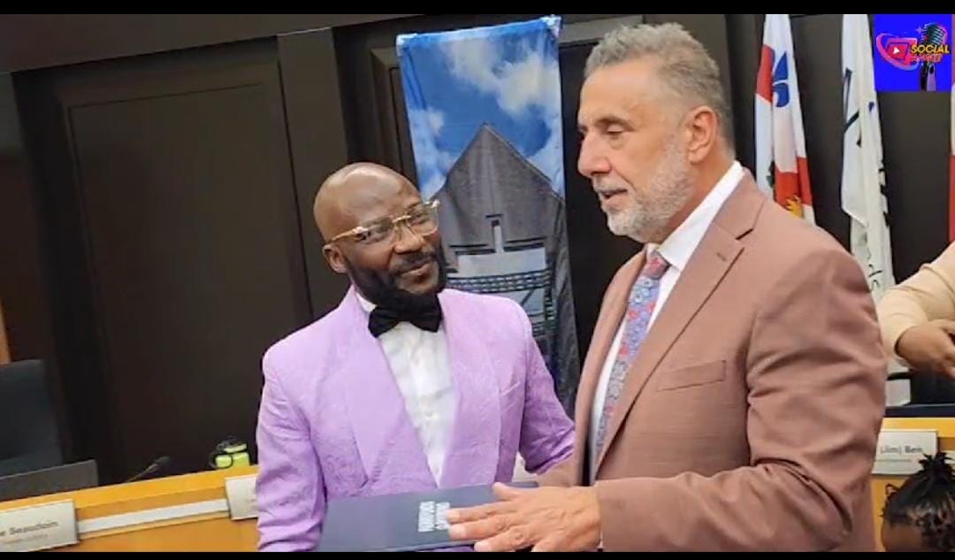 Canadian Mayor honours Nigerian philanthropist at 60
