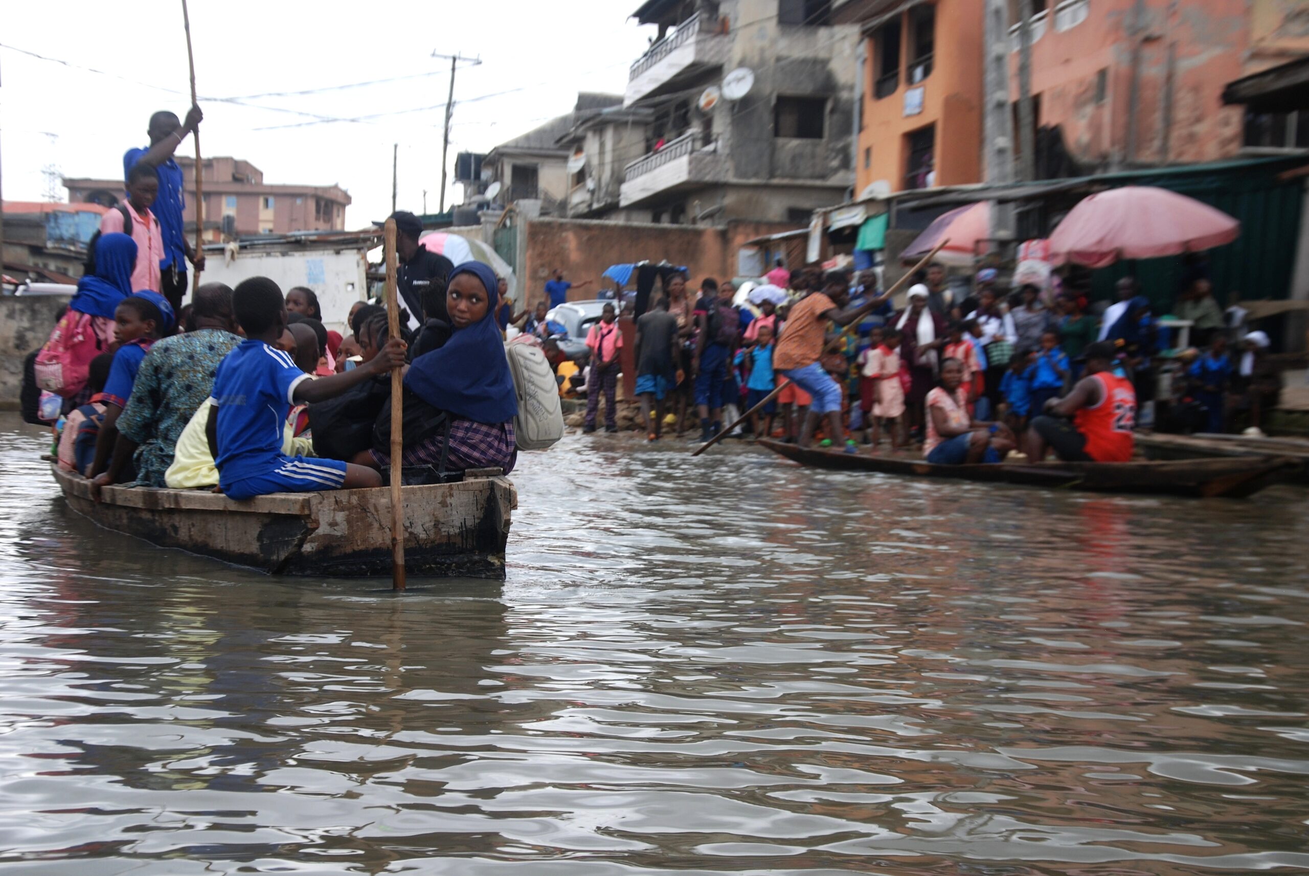 Flooding: Lagos sets up pumping station to relieve residents | The ...
