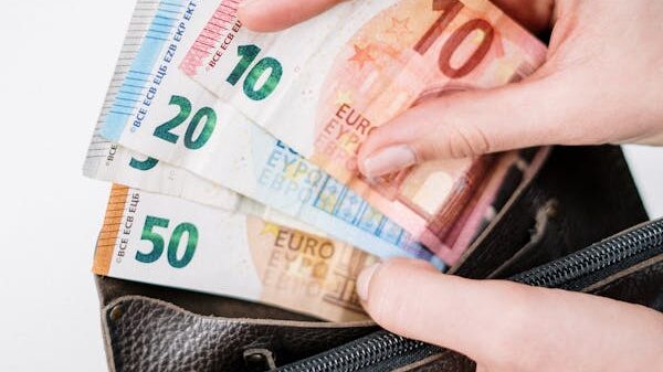 How to enjoy Christmas when your wallet is crying