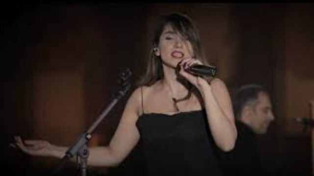 Iranian singer performs in online concert without hijab