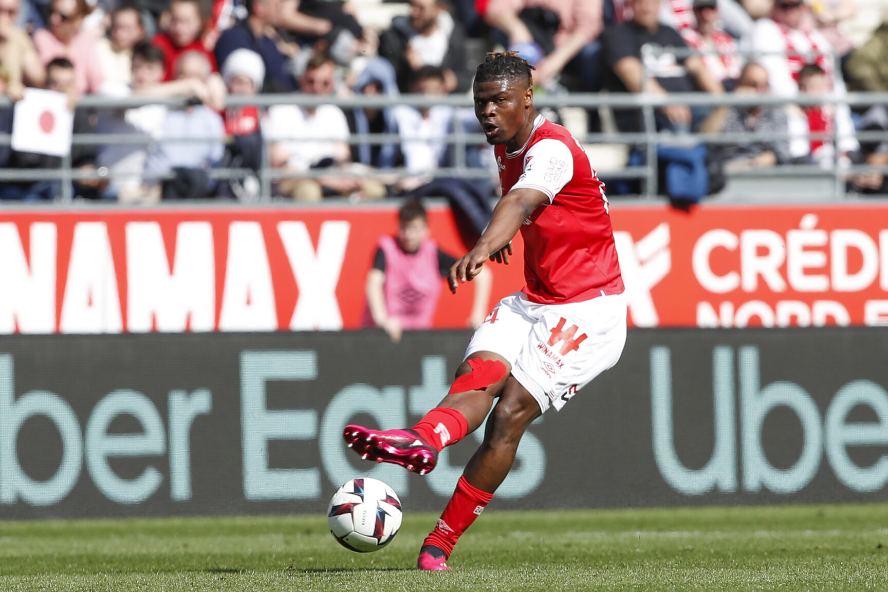 Wolves sign Ivory Coast defender Agbadou from Reims