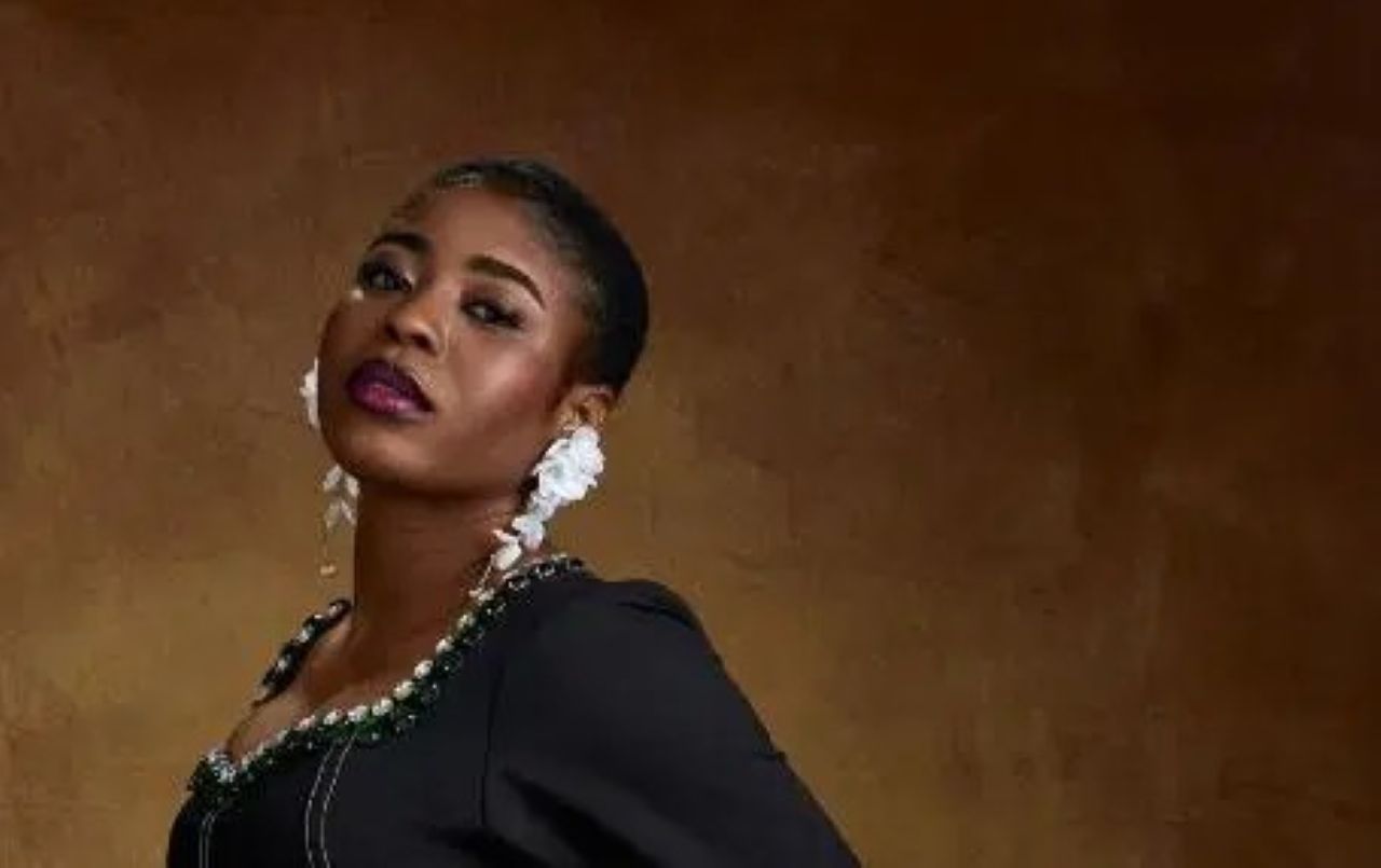 Johnson shines at global voice arts awards