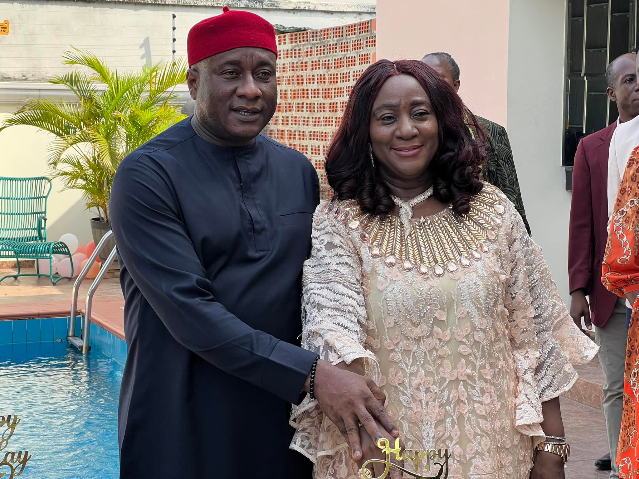 Tributes pour in for Air Peace’s quiet pillar of support Alice Onyema ...