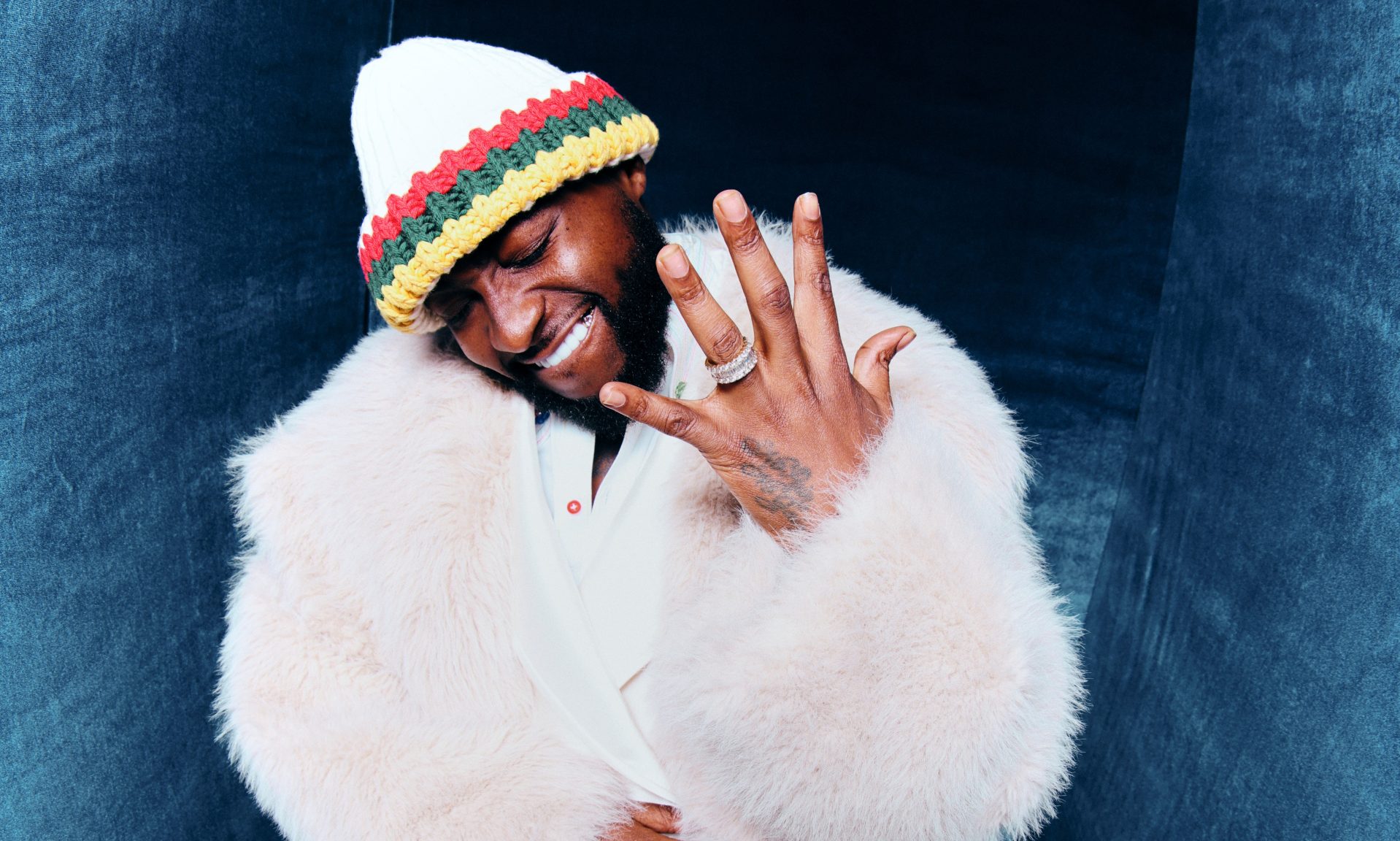 Davido sets new record with six straight No.1 songs