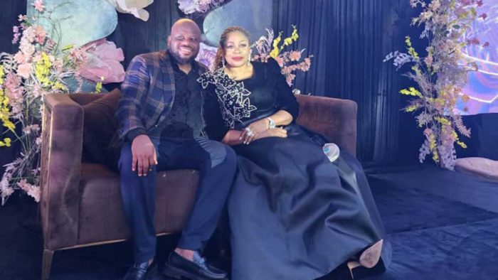Pastor Egbu surprises Sinach with lavish birthday party