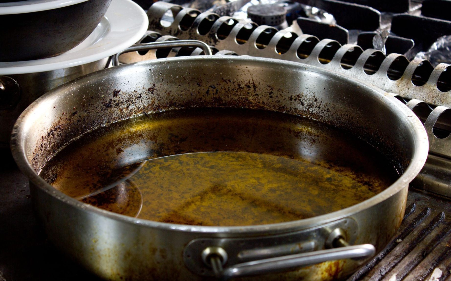 Using cooking oil more than twice? Doctors say it could cause cancer