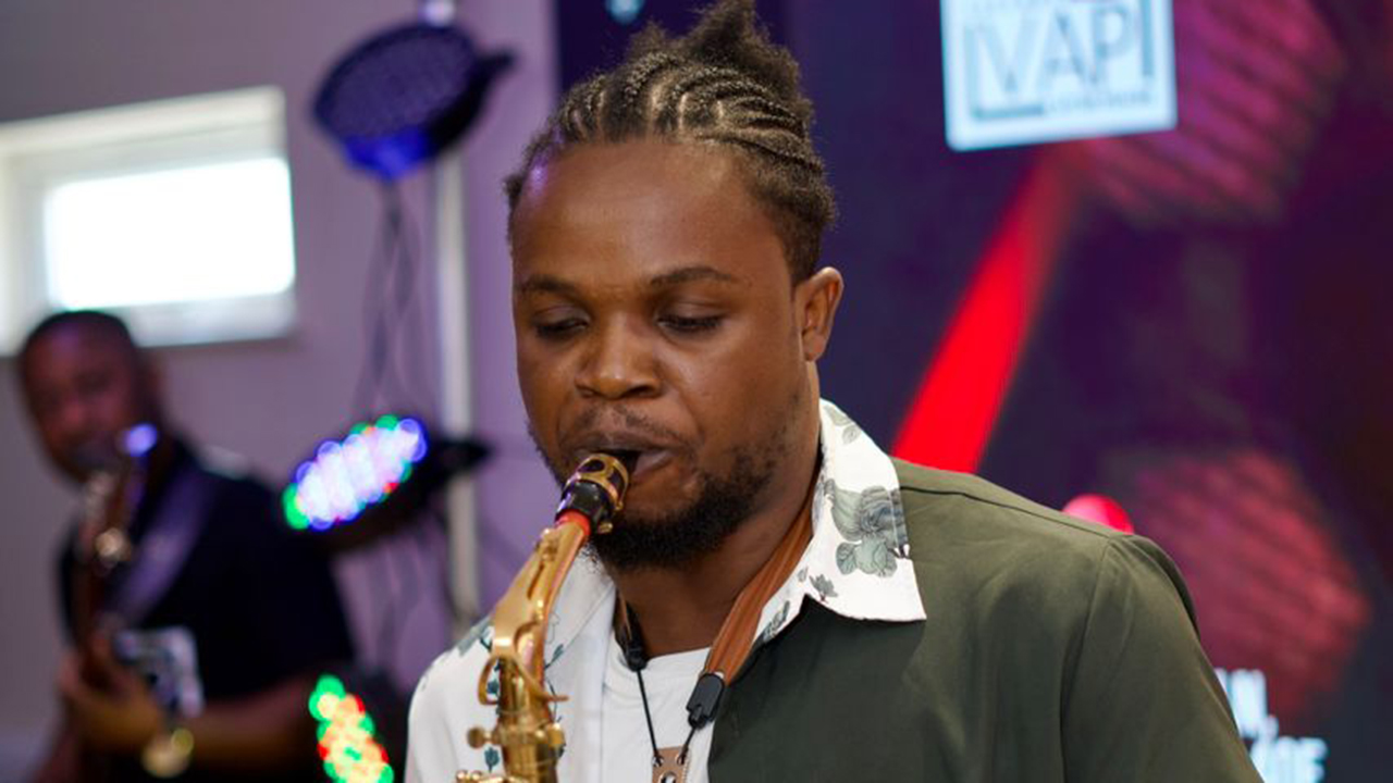 Genesis Odeh’s thrilling Saxist Sojourn in ‘victory after praise’