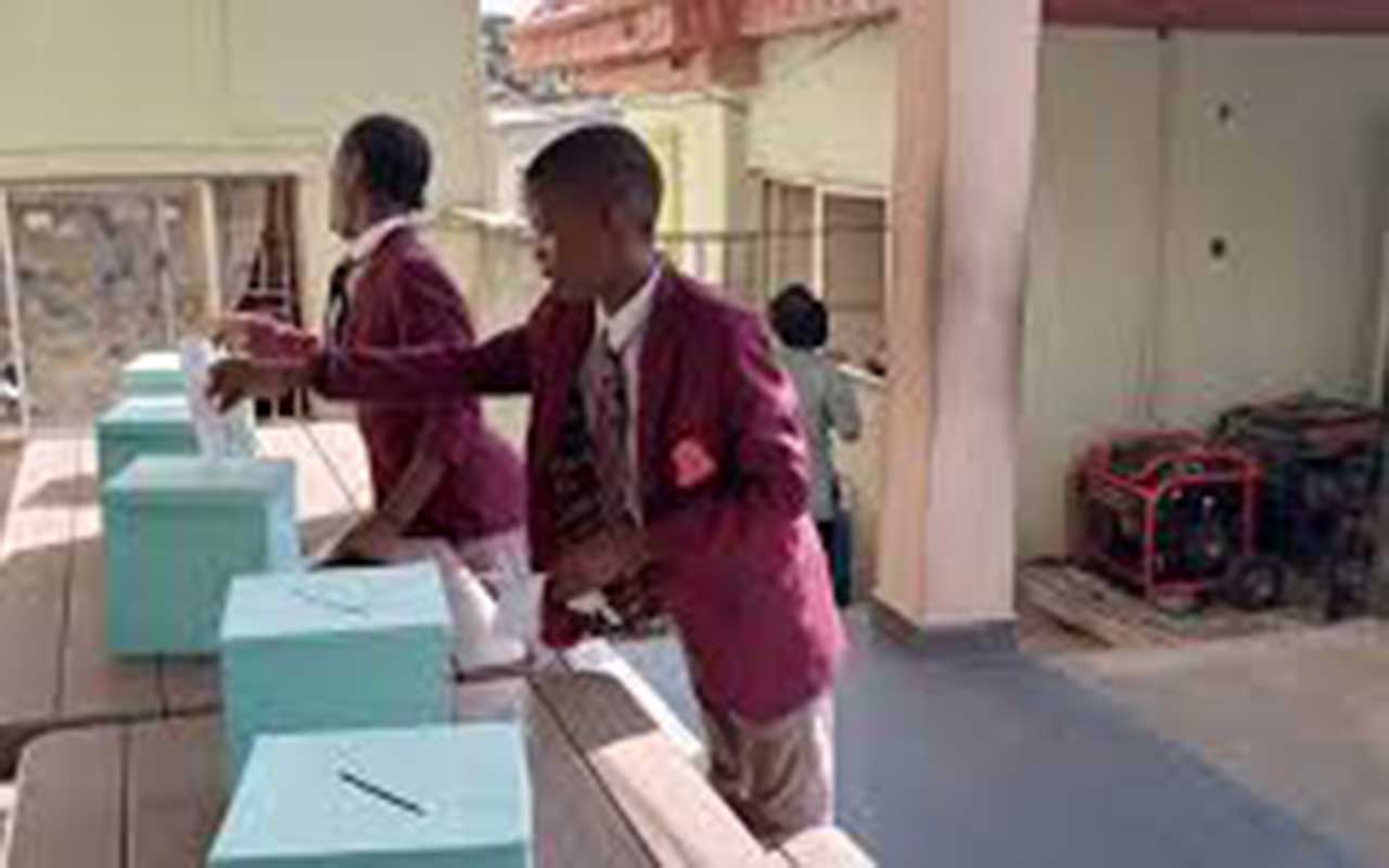 Mare Schools holds valedictory, prize giving ceremony